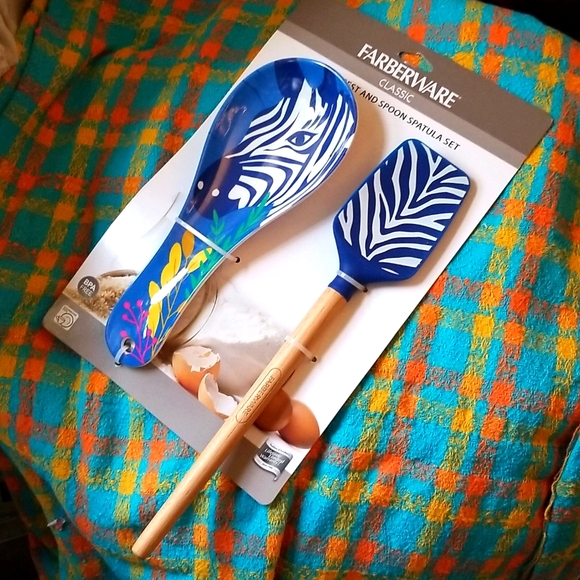 Farberware | Kitchen | Zebra Rubber Spatula Melamine Spoon Rest Decor ...